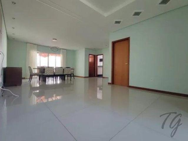 Linda Casa Alto Padrão no Condominio Aldeia da Mata