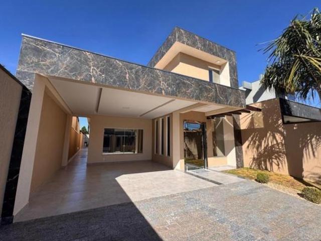 LINDA CASA ALTO PADRÃO 4 SUÍTES PISCINA COM HIDROMASSAGEM E ARMÁRIOS PLANEJADOS