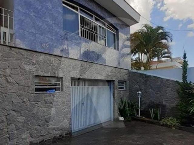 Linda casa assobradada em Tremembé