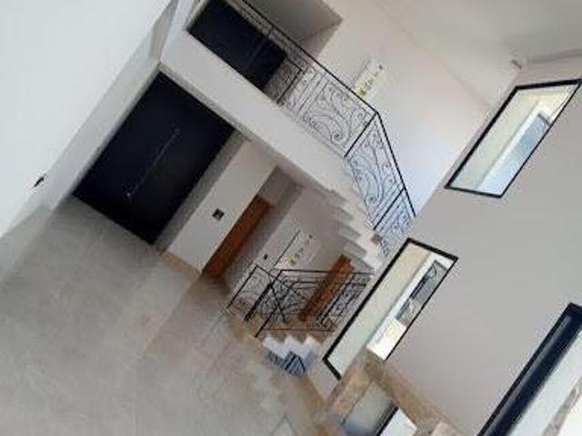 Linda Casa Clássica, 4 Dormitórios sendo 4 suites