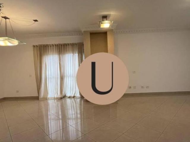 Linda casa com 4 amplas suítes!