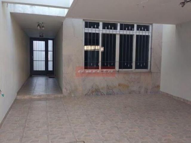 Linda casa com 4 dorm,entrada lateral, 2 vagas 3 wcs, sala ampla