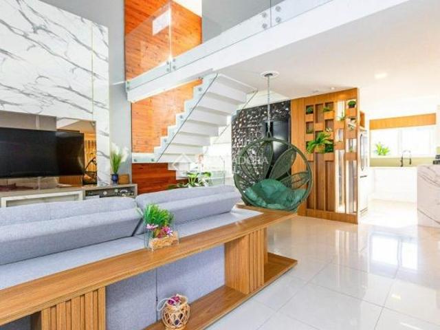 Linda Casa com 4 dormitórios à venda, 170 m² por R$ 1.900.000,00 Umbará Curitiba/PR