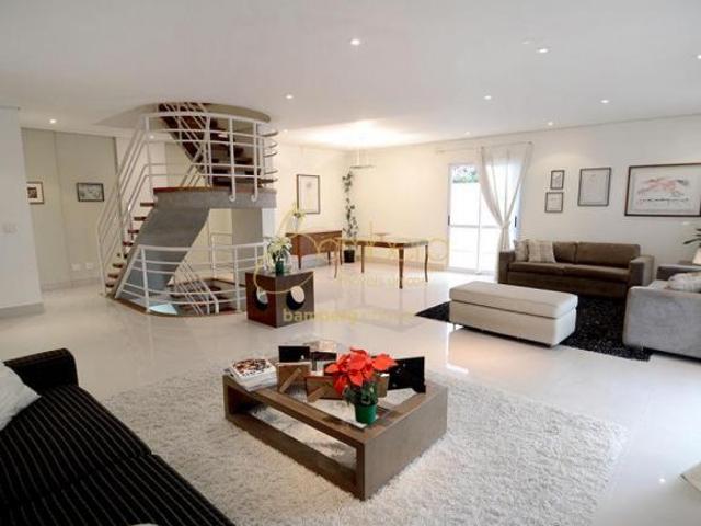 LINDA CASA COM 4 DORMITÓRIOS EM CONDOMINIO NO BROOKLIN