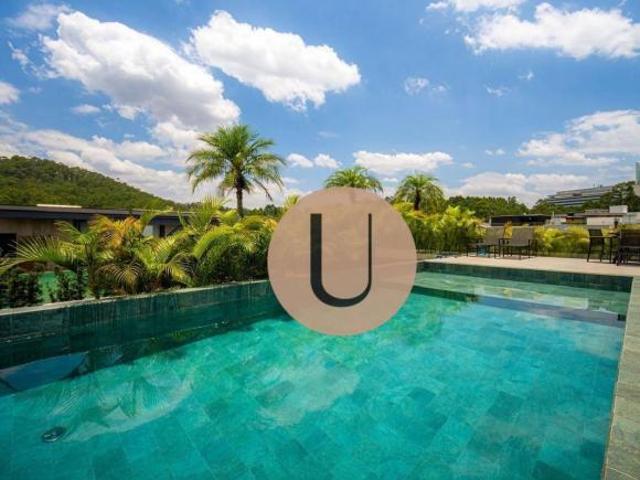 Linda casa com 4 dormitórios, vista permanente para a mata à venda, 485 m², porteira fechada, Alphav