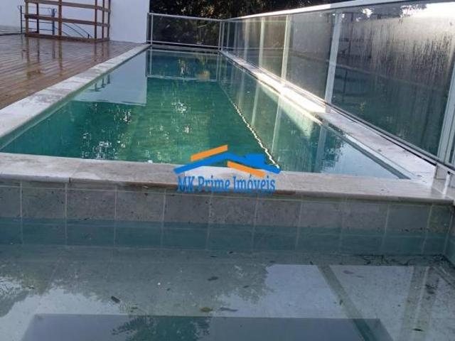 Linda Casa com 4 Quartos, sendo 4 Suítes no Condomínio Chácara dos Lagos