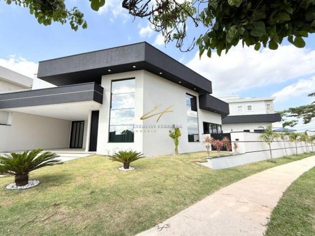 Linda Casa com 4 Suítes com Closet, Piscina em Condomínio Fechado de Alto Padrão em Indaiatuba/SP