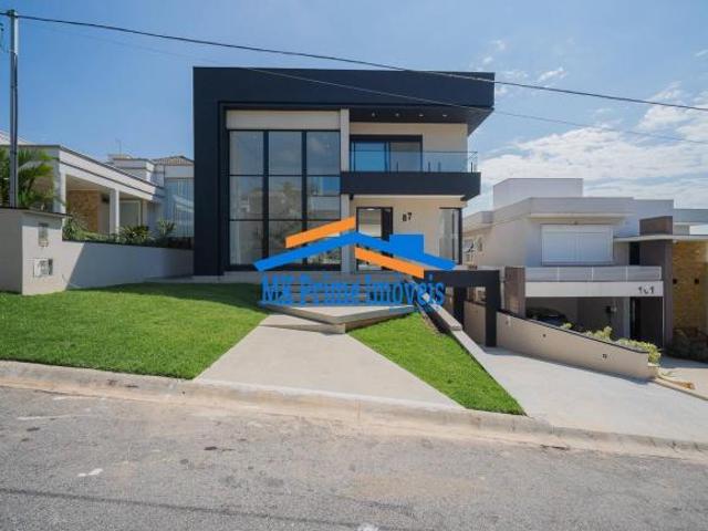 Linda Casa com 4 Suítes no Condomínio Reserva Santa Maria/Granja Viana!