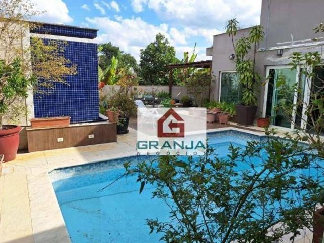 Linda Casa com 5 suítes, espaço gourmet, adega, piscina, atêlie! à venda, 700 m² por R$ 2.300.000