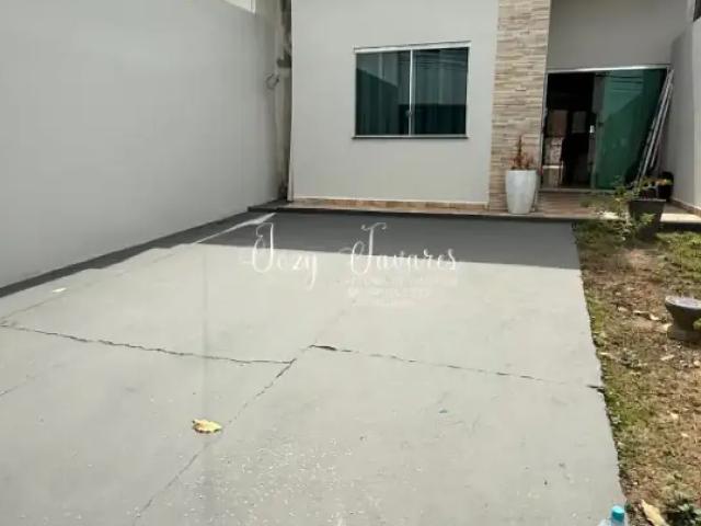 Linda Casa com 03 qtos, sendo 01 suíte, Semi Mobiliada no Santo Agostinho