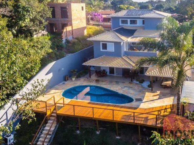 Linda casa com 05 suítes à venda no Parque da Fazenda em Itatiba!