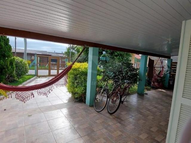 LINDA CASA COM 112m² TRAMANDAÍ/RS