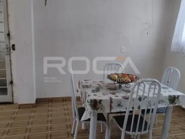 Linda Casa com 2 Dormitórios e Escritório na Vila Prado São Carlos