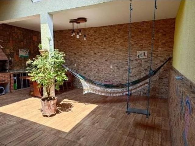 Linda casa com 2 dormitórios na zona norte de Sorocaba