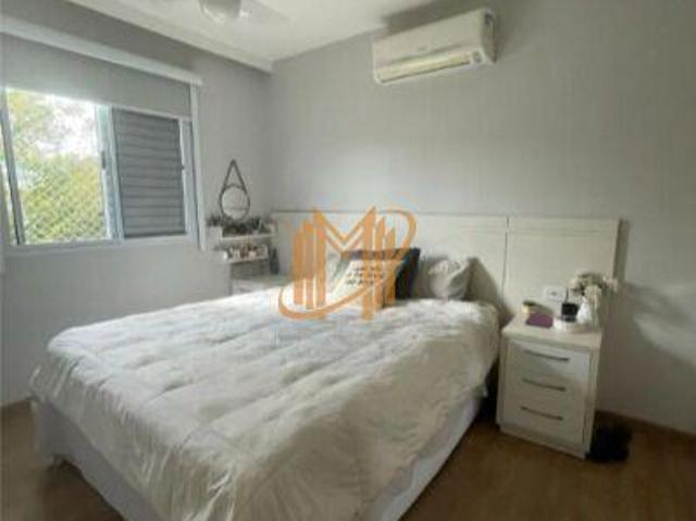Linda Casa com 3 Dormitórios e Área Gourmet no Villa Flora
