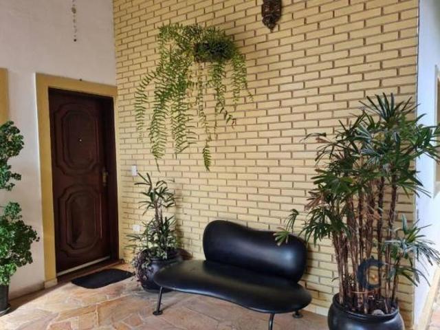 Linda Casa com 3 dormitórios, gourmet à venda, 480 m² por R$ 1.650.000,00
