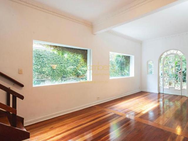 Linda Casa Com 3 Dormitórios Próximo No Ibirapuera. Totalmente Reformada Há 3 Quadras Do Parque