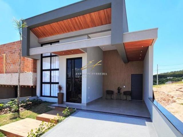 Linda Casa com 3 Dormitórios, sendo 1 Suíte com Closet, Piscina em Indaiatuba