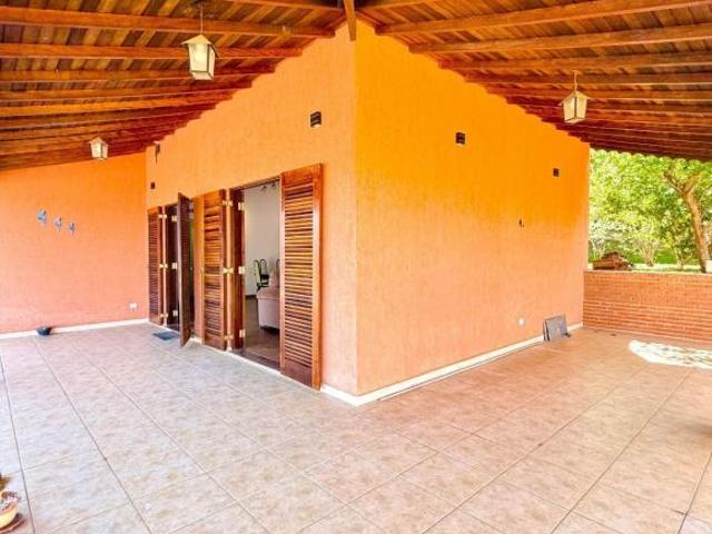 Linda Casa com 3 dormitórios, sendo 1 suíte em Condomínio à venda, 250 m² por R$ 1.250.000 Vale do