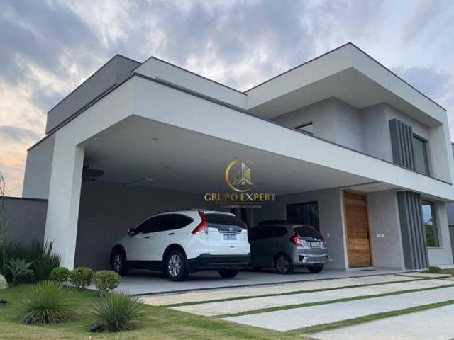 Linda Casa com 3 dormitórios, sendo 2 Suítes à venda, 411 m² por R$ 4.150.000 Condomínio Residenci