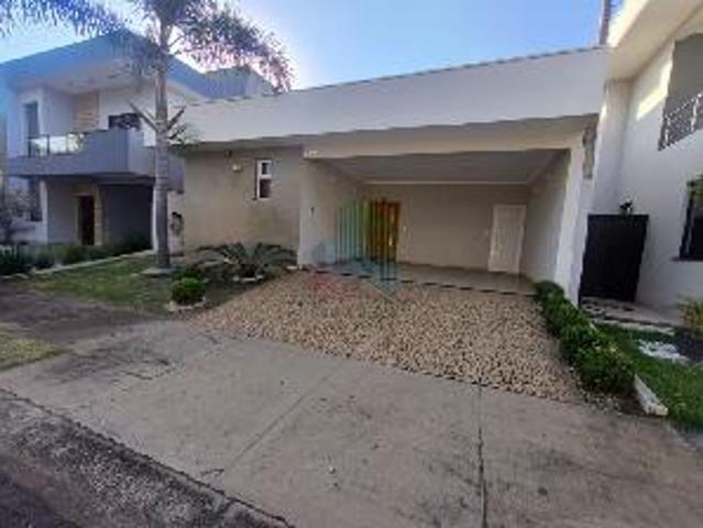 Linda casa com 3 suítes, com móveis planejados na cozinha e nos dormitórios São Carlos imóveis