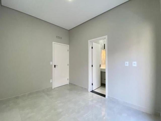 LINDA CASA COM 3 SUÍTES CONDOMÍNIO RESIDENCIAL VIENA INDAIATUBA