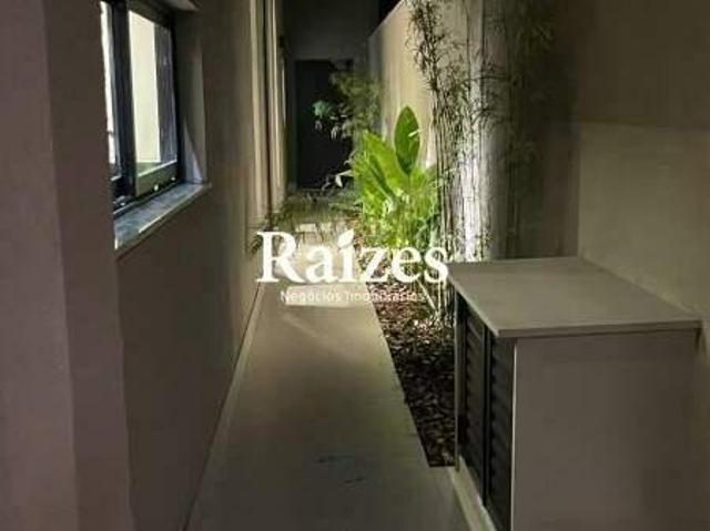 Linda casa com 3 suítes em condomínio fechado na Zona Sul