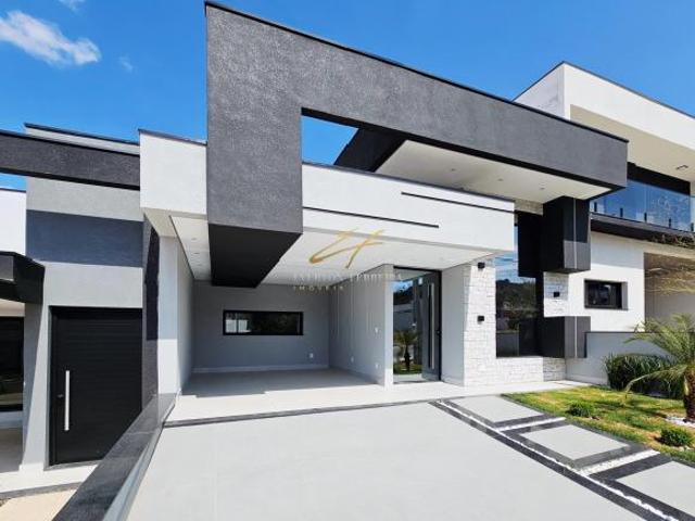 Linda Casa com 3 Suítes, sendo 1 Master com Closet em Indaiatuba