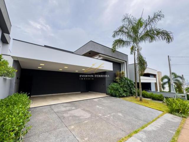 Linda Casa com 3 Suítes, sendo 1 Master com Closet, Escritório em Indaiatuba