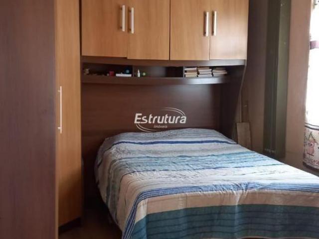 Linda casa com amplo espaço