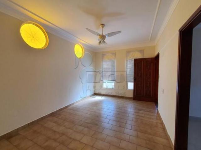 LINDA CASA COM EDICULA NO SUMAREZINHO