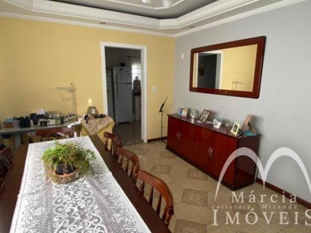 Linda Casa Com Edícula entrada independente Ideal Para Gerar Renda De Aluguel