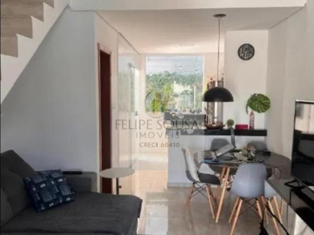 LINDA CASA COM FINO ACABAMENTO 2 QUARTOS PLANEJADOS, 1 SUÍTE, 2 VAGAS