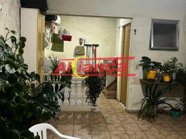 LINDA CASA COM JARDIM NO PAES DE BARROS