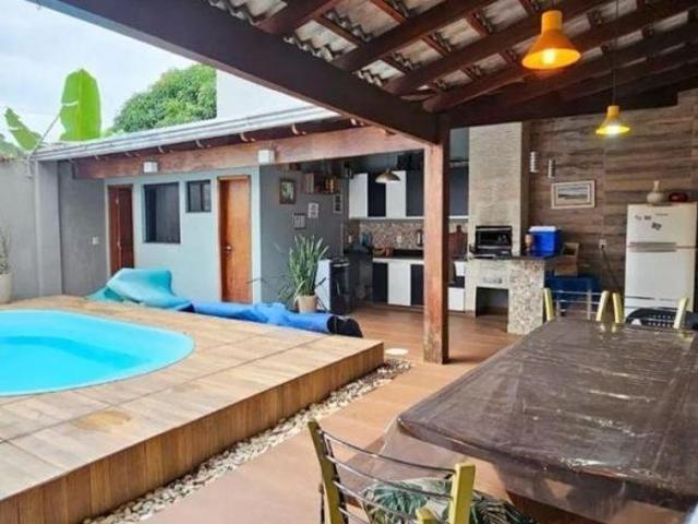Linda Casa com Lazer gourmet Piscina aquecida 03 quartos todos com suítes sala estar e jantar clean!