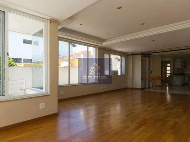Linda Casa, com Piscina, Á Venda