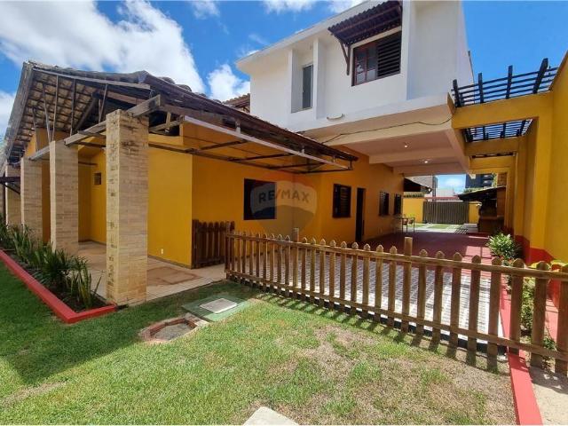 Linda casa com piscina em Ponta Negra ao lado da Praça do Disco