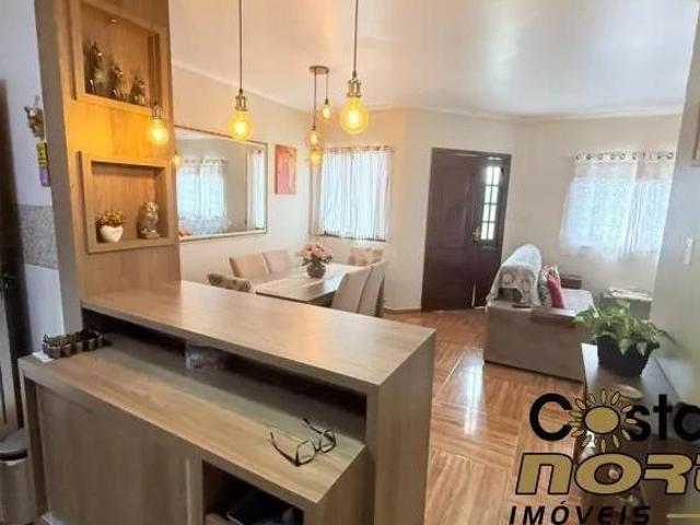 Linda Casa com Piscina Próximo do Mar em Tramandaí