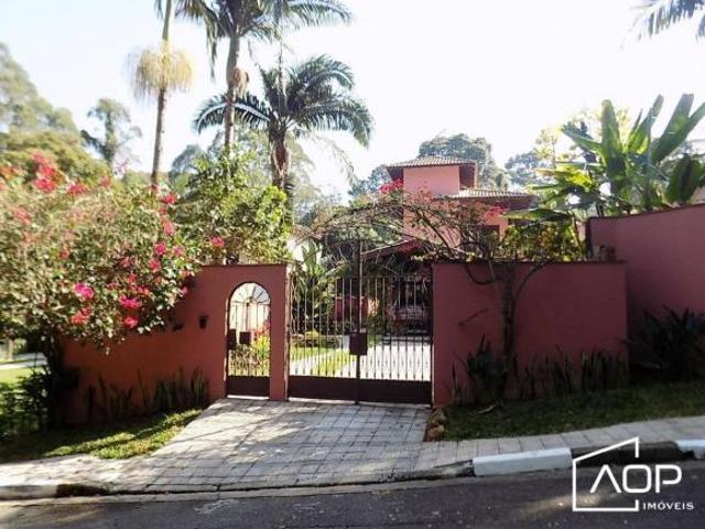 Linda casa Condomínio Algarve Granja Viana