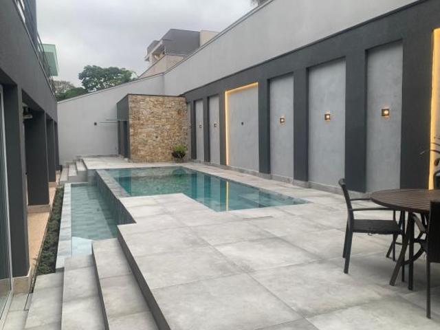 Linda casa condomínio Lorian 4 suítes 750m2A/C 6 vagas