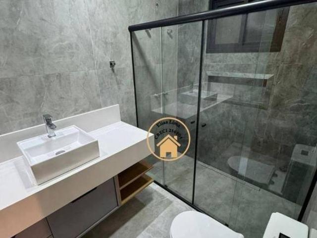 Linda casa condomínio Phytus