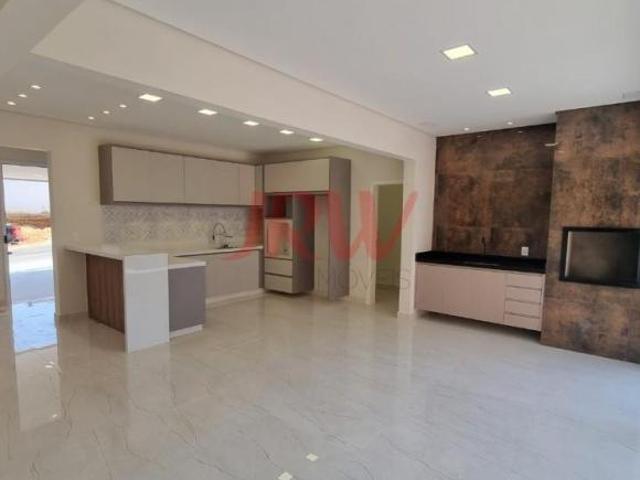 LINDA CASA CONDOMÍNIO VILA RICA