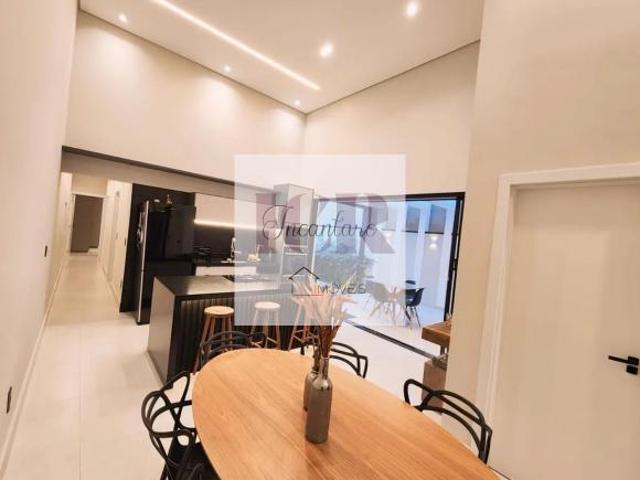 Linda Casa condomínio Villagio Wanel