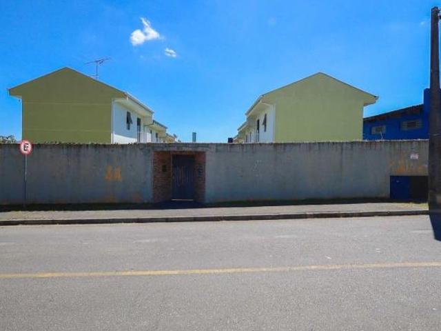 Linda casa duplex em condomínio fechado próximo da linha verde