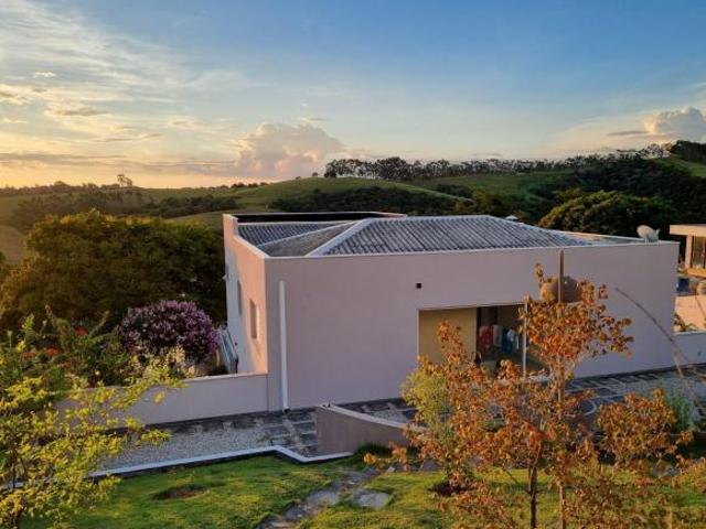 Linda Casa de Alto Padrão no Condomínio Bothânica em Jarinu Campo Largo SP