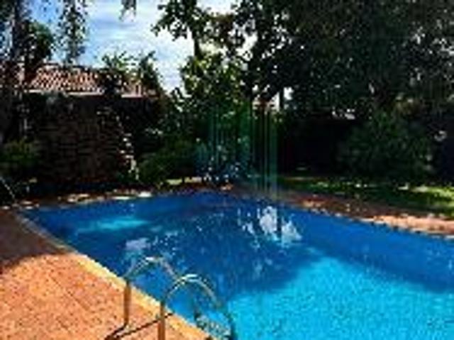 Linda casa de alto padrão com 4 dormitórios, sendo 2 suítes e piscina São Carlos imóveis