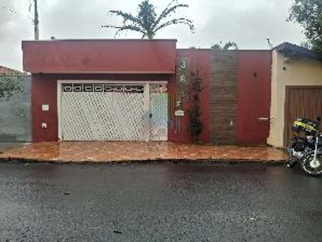 Linda casa de alto padrão com 3 suítes, churrasqueira e piscina no bairro Jardim Bandeirantes São Carlos imóveis