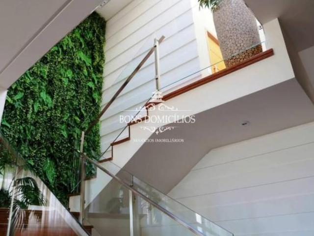 Linda Casa de Alto Padrão em Condomínio Golf Gardens 3 quartos, 3 suítes, 2 salas, 4 banheiros, 5