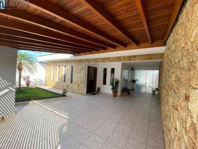 Linda casa de alto padrão