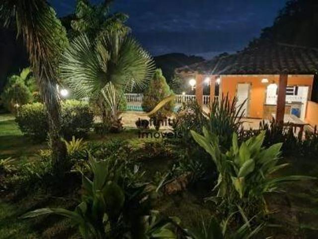 LINDA CASA DE CAMPO A VENDA NA REGIÃO DE BRUMADINHO MG